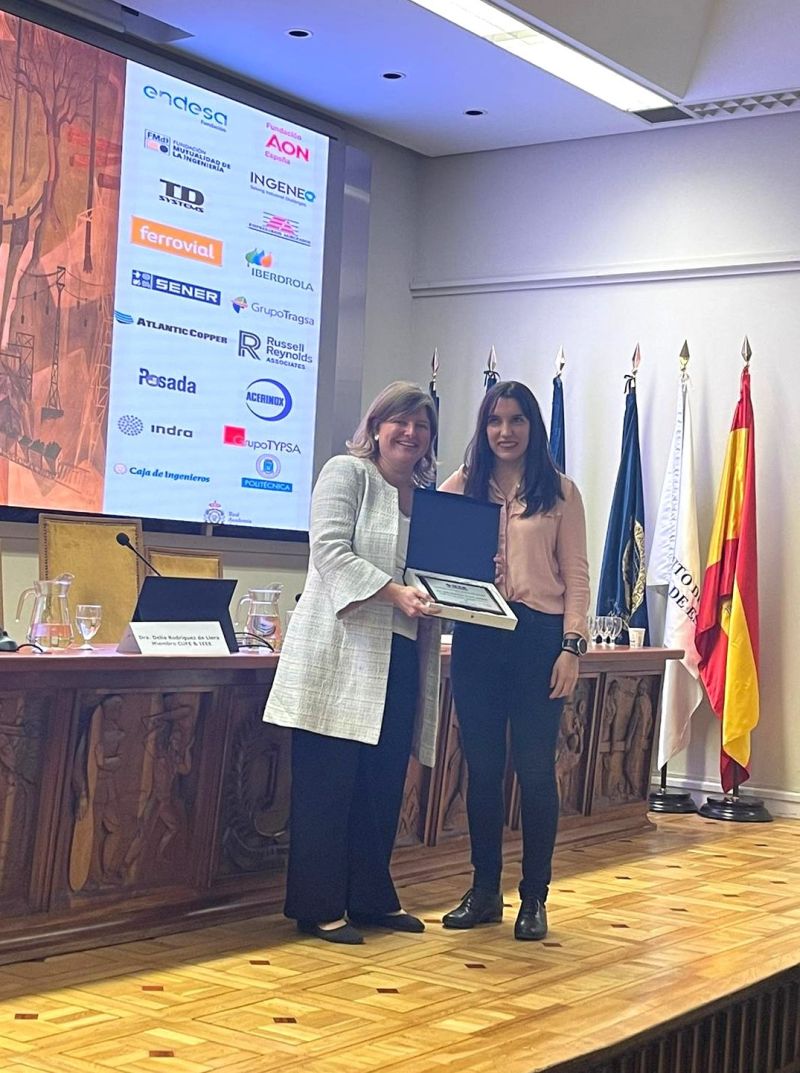 La Dra. Delia Rodríguez recibe el premio IEEE WIE España por ser ...